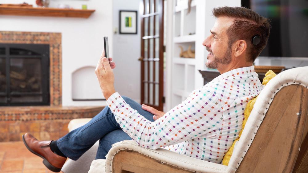 Hearing Programs and Resources for Adults | Cochlear